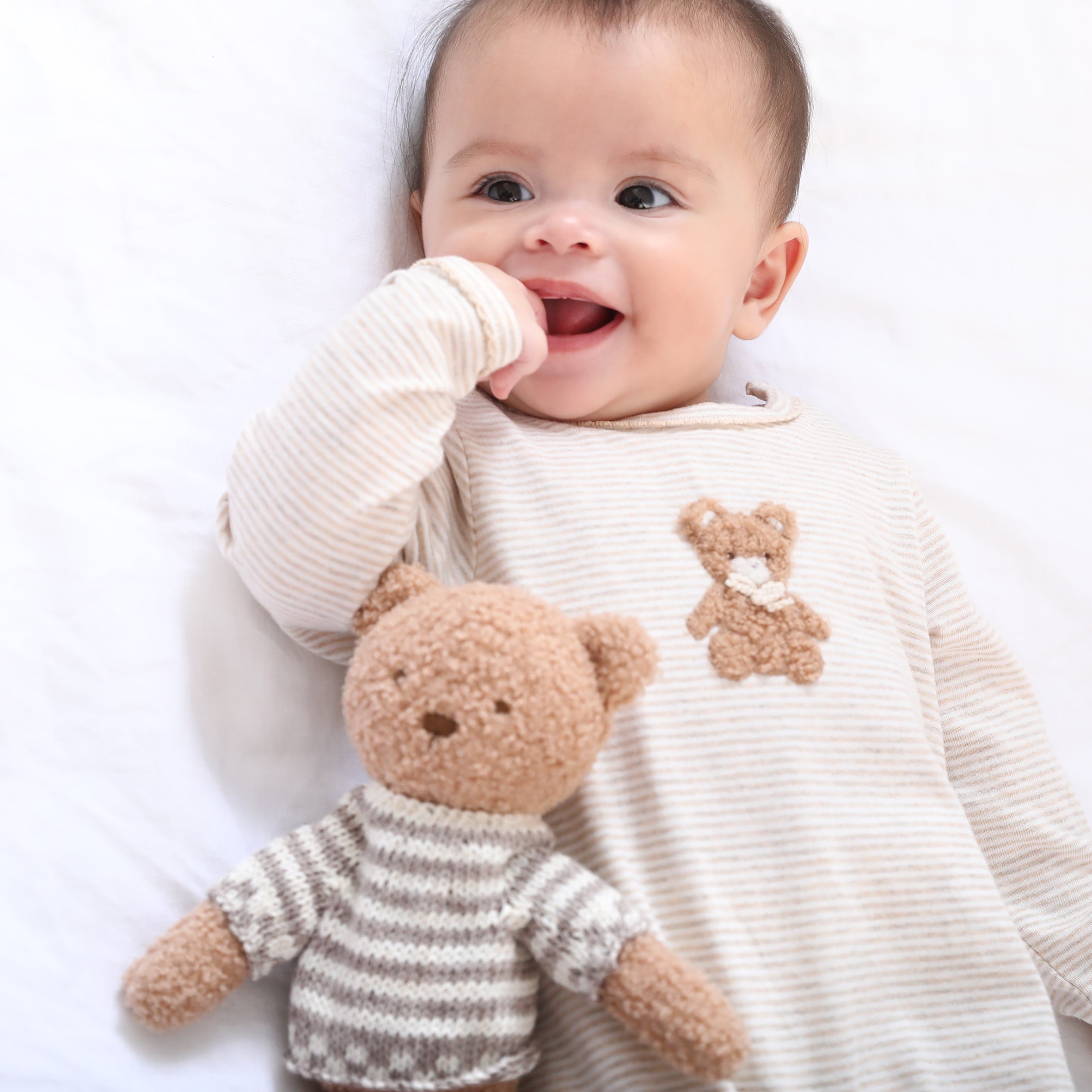Applique Teddy Babygro – Kuddly Kids